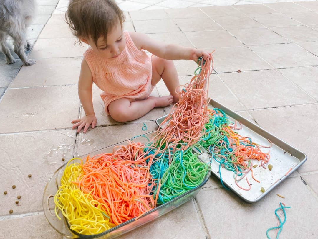 How To Make Colored Pasta For Sensory Play With Toddlers & Babies: Easy ...