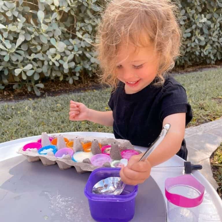 Fizzy Eggs: Vinegar And Baking Soda Science Experiment With Eggs ...